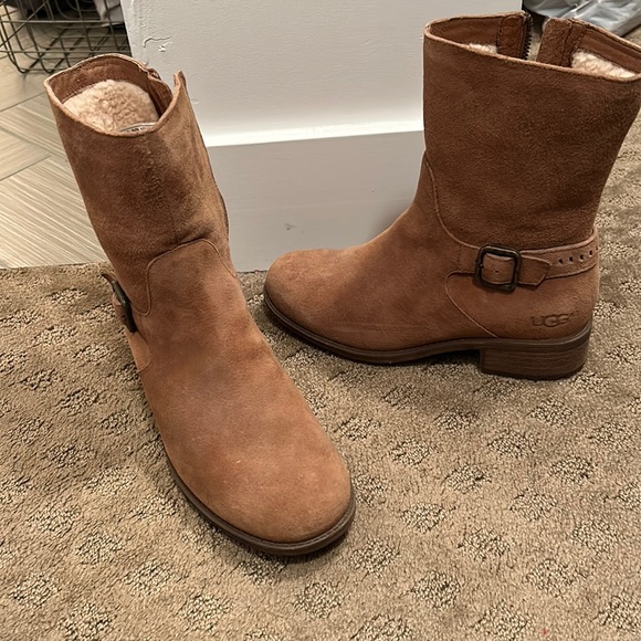UGG | Shoes | Ugg Leather Boot | Poshmark
